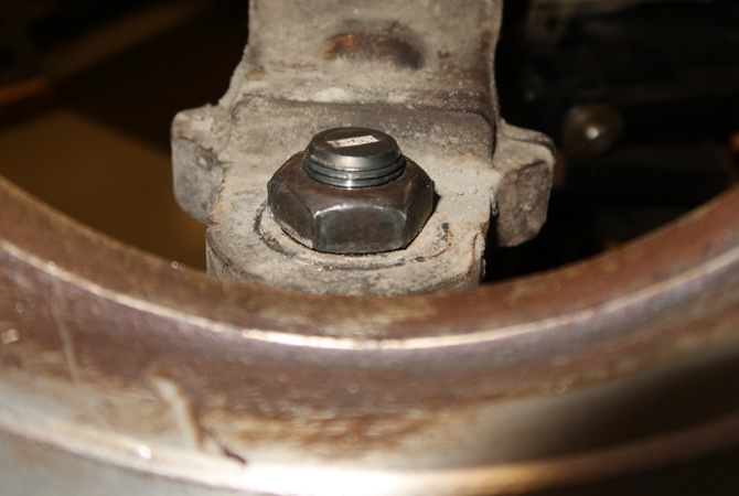 ball joint locking bolt